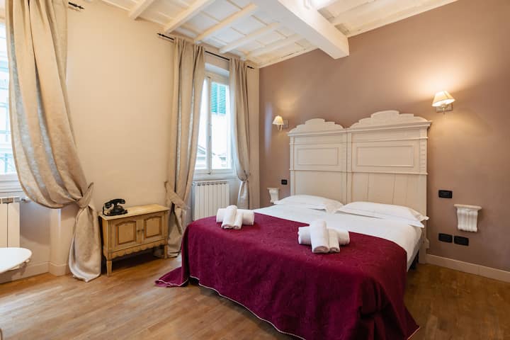 Santa Croce Retreat - Florenz