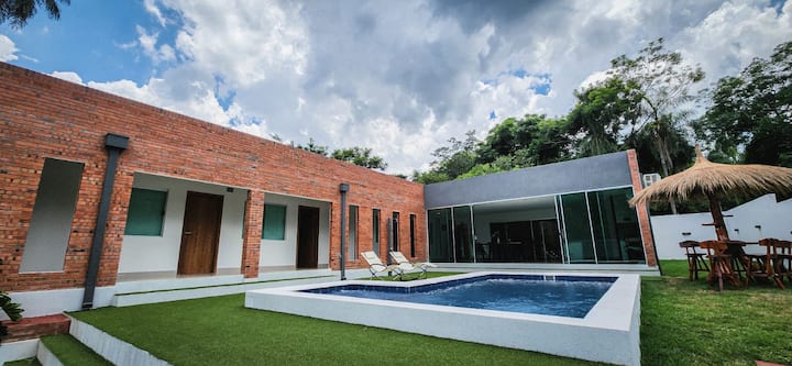 Alquiler De Casa De Verano - Ypacaraí