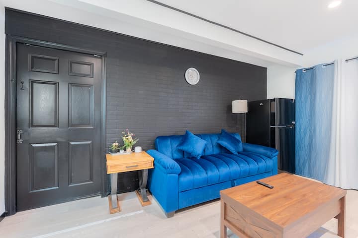 Perfect Gem Home For Couple - Azusa, CA