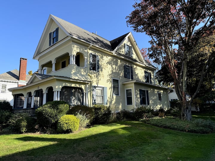 The Wilford House On The Green - Branford, CT