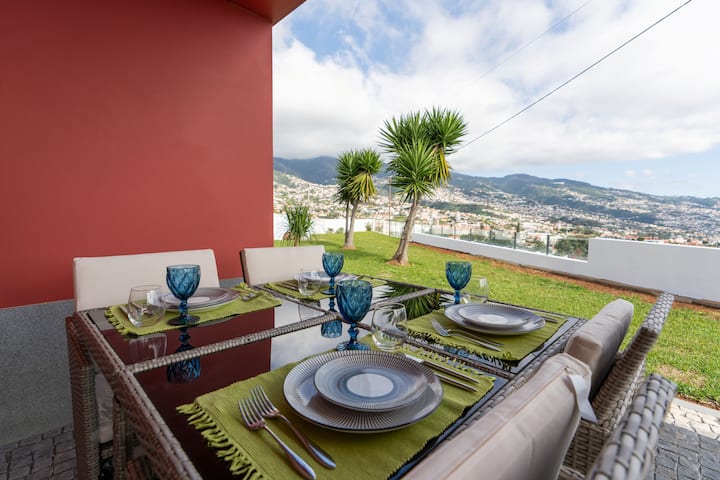 Ocean Pearl View - Family House - Funchal