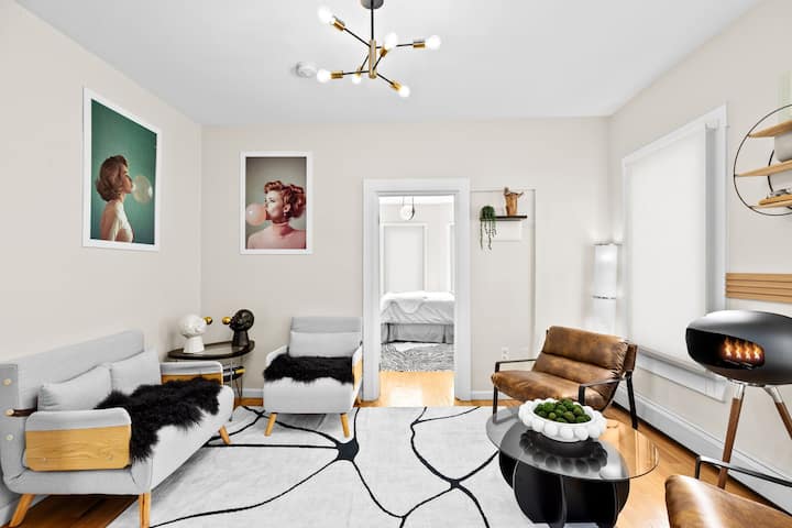 2br Flat W/ Sauna Fireplace Near Davis Square Pets - Somerville, MA
