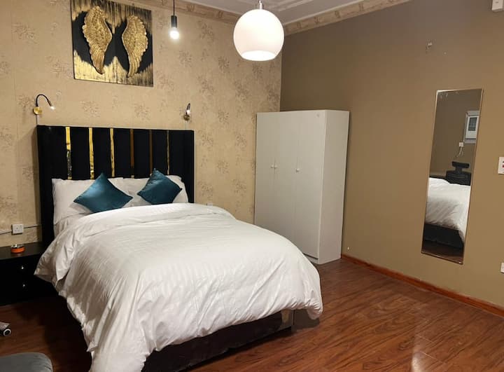 84 Rose Studio 10 استديو بمكة بدخول ذاتي - Makkah
