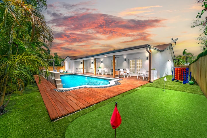 Miami Favorite Getaway | Heated Pool & Games - Kendall, FL