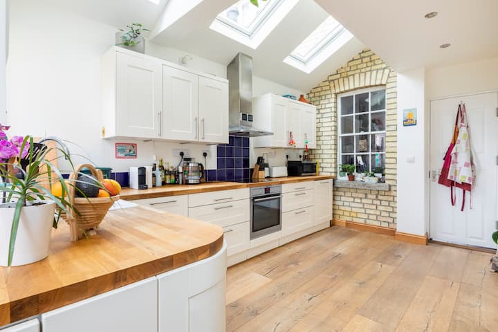 Your Very Private Loft In Central Cambridge - Cambridge