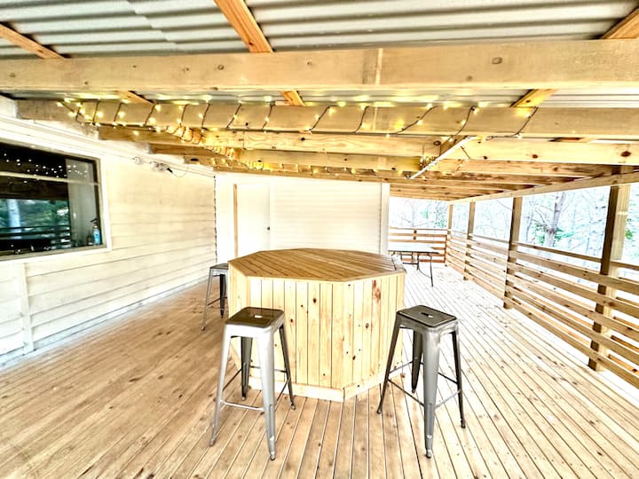 One Bedroom Cabin Fits 10 (28) - Jindabyne