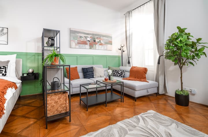 Trendy Apt Centrally Located With Ps5+ac & Balcony - Praga