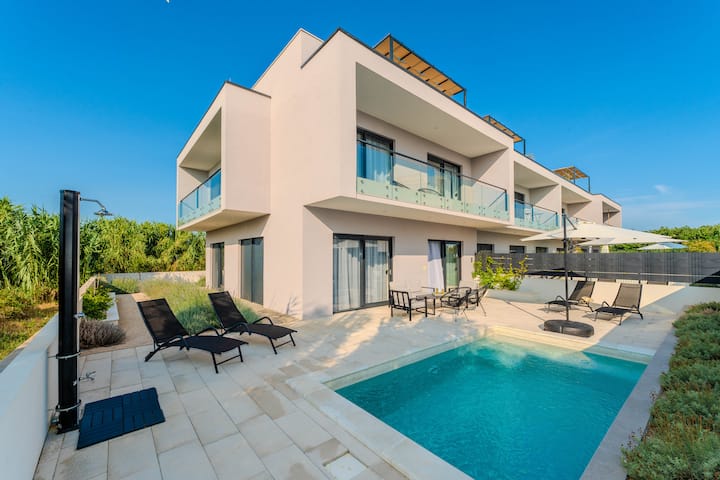 Beachfront Villa Jugo - Privlaka