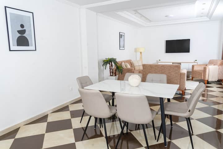 Bel Appartement 4 Pièces Avec Balcon à Bir Mourad - Algiers