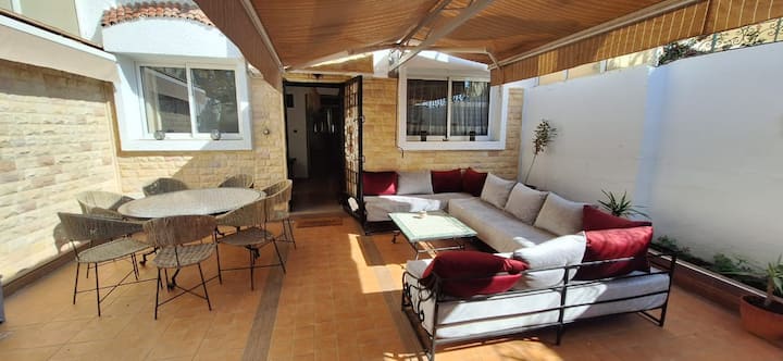 Agréable Villa Avec Beau Patio Ensoleillé - Agadir