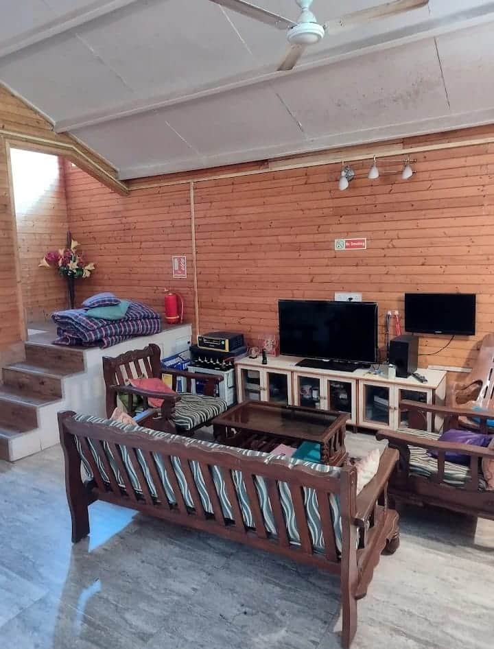 The Woods Beach House - Guhagar