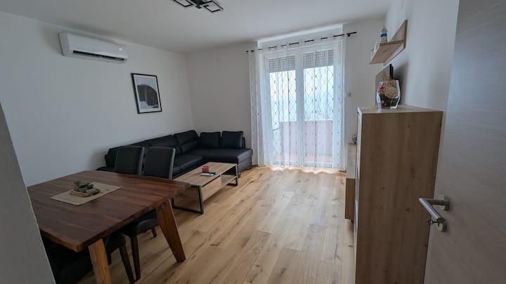 Apartment Niki - First Row To The See - Senj