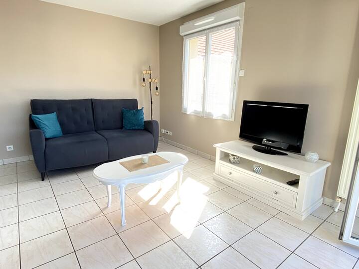 Appartement Spacieux - Terrasse - Lons-le-Saunier