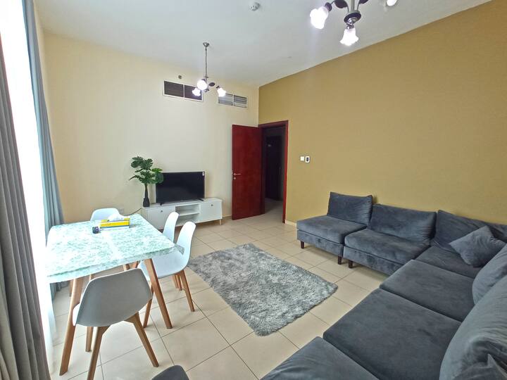 2bhk Apartment In City Tower - Adżman