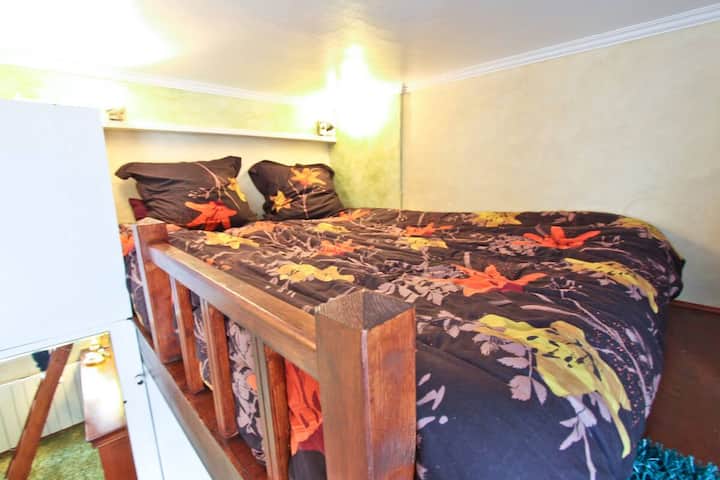 2 Bedroom, Cosy & Quiet Apartment - Paris