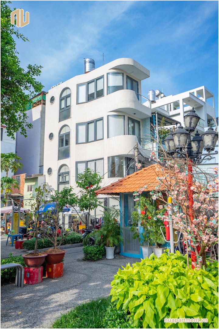 Nu 4-floor Townhouse | 2br | Central D1 Retreat - Binh Hung