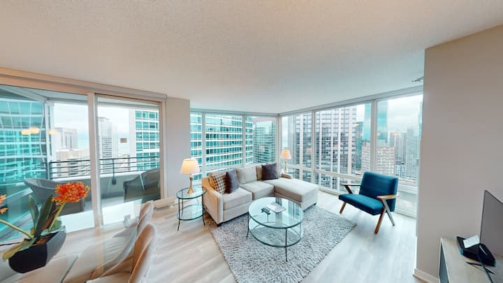 Streeterville 3 Bed With Balcony - Chicago, IL