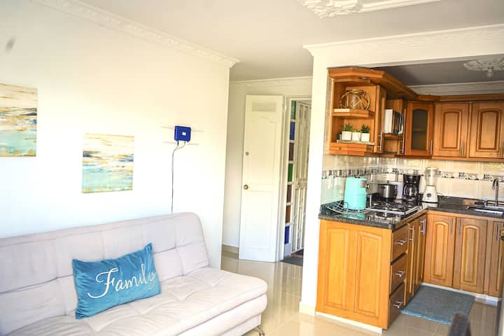 2/2 Apt + Views + 1 Parking In Guatapé Boardwalk - Guatape