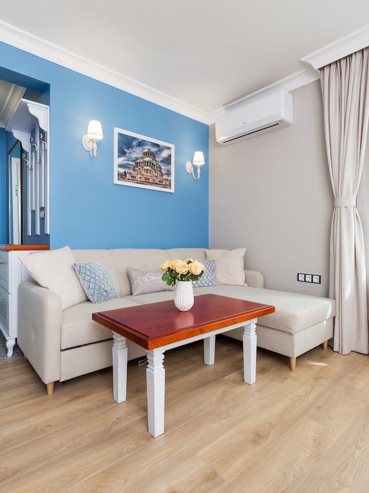 Casa Dolce Far Niente , In Blue - Sofia