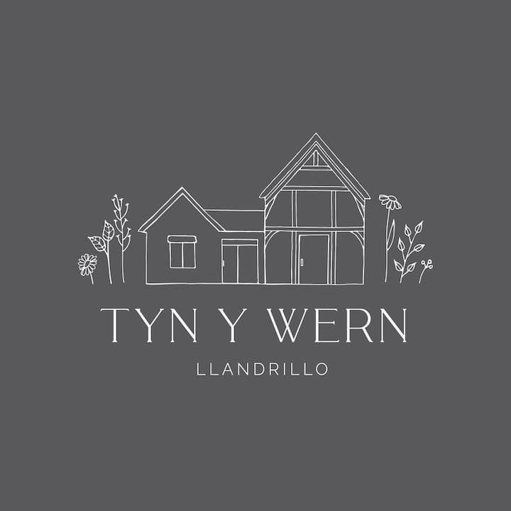 Beautiful Restored Farmhouse - North Wales