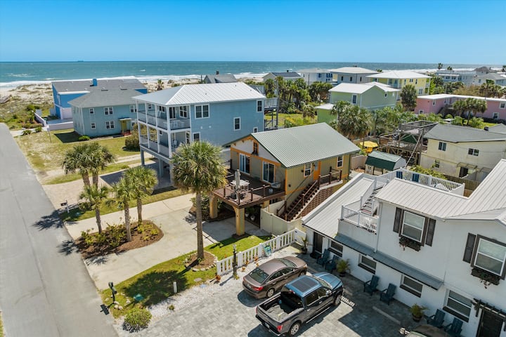 Tropical Tides Upstairs Unit - St. Augustine Beach, FL