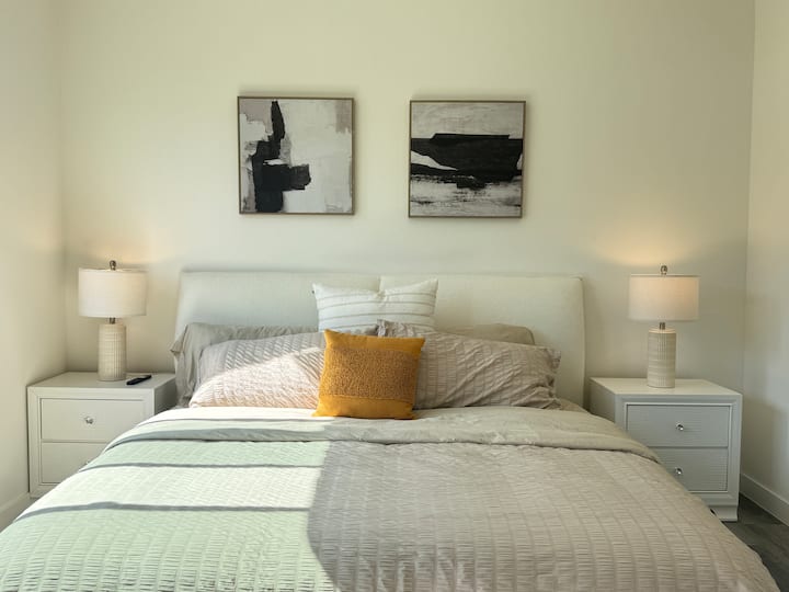 Modern Master Suite | Prime Location Near Sna - 爾灣