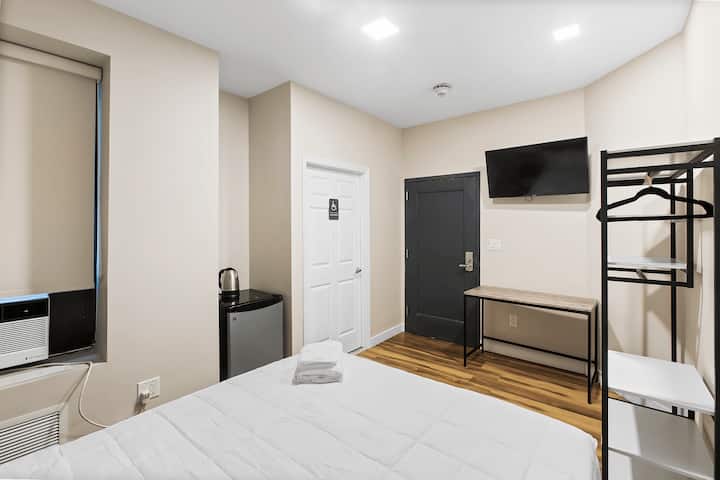 New York City 5-bed Suite C - Hoboken, NJ