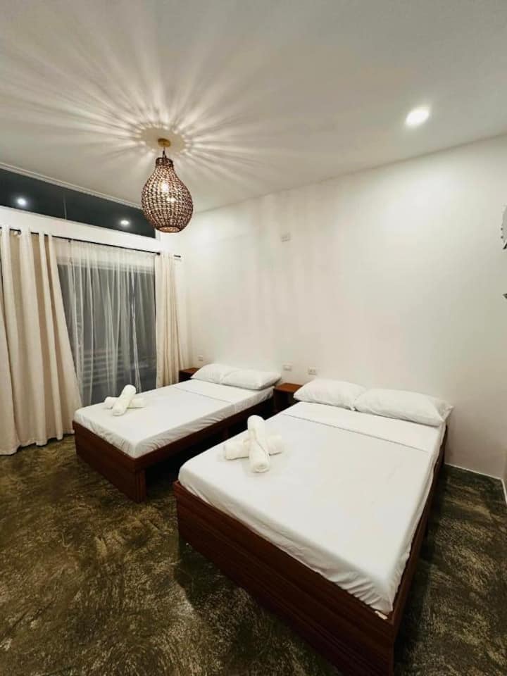 Mandala Beach Cebu Family With Balcony For 4 Pax - Daanbantayan
