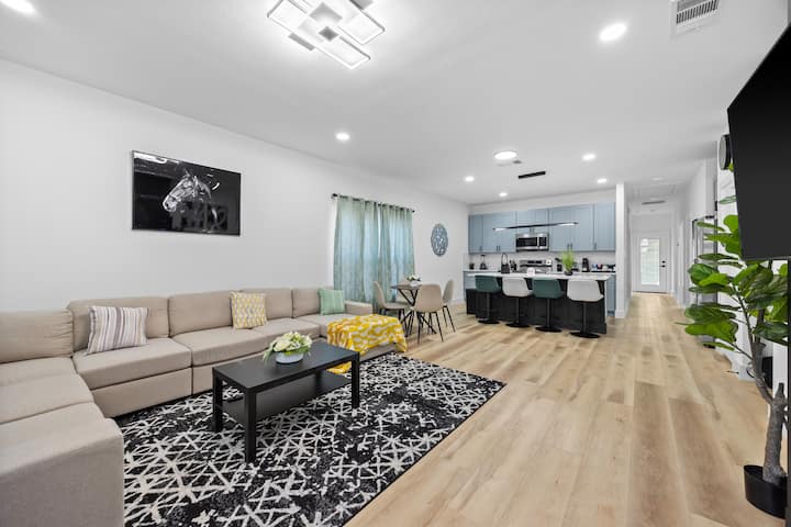Stylish And Cozy Dallas 3 Bdr - Lancaster, TX