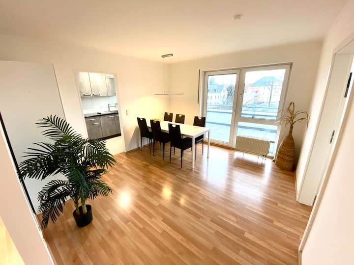 Modernes Apartment Mit Balkon - Coswig