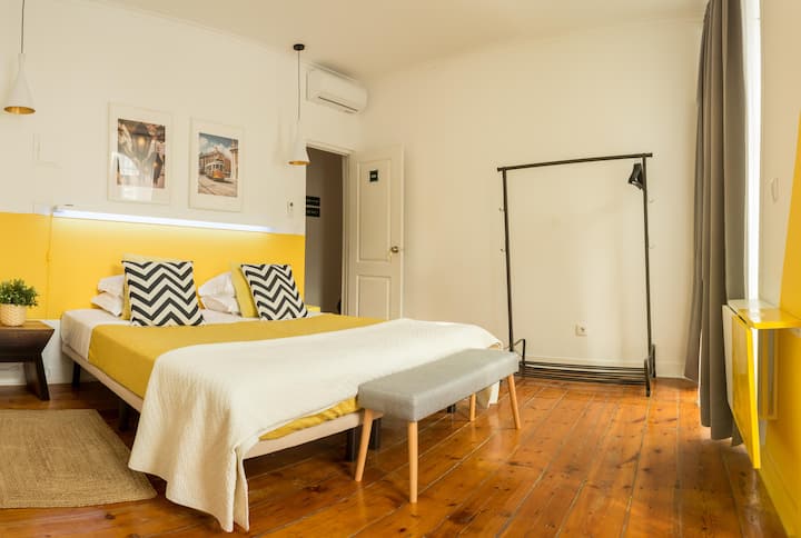 Big Unit For Groups (21rooms&21bathrooms) - Lisboa