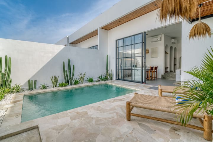 Avasa Villa B5 : Brand New 1br In Berawa, Bali. - Bali