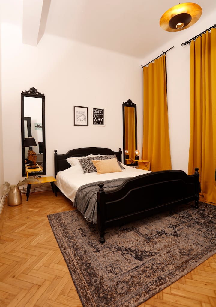 Bohemian Central Concept Studio - Bucharest