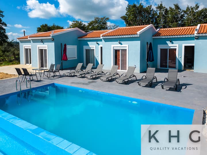 Angjel Apartments With Private Pool In Karavados! - Kefalonia