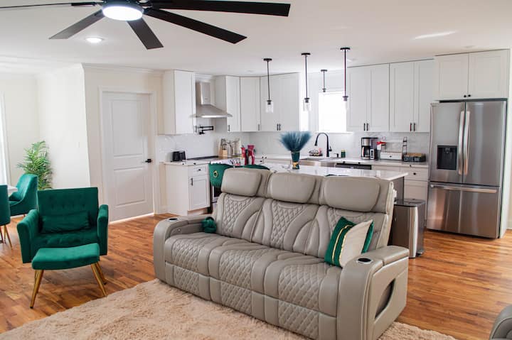 No Cleaning Fee - 4bdrm Charming Getaway In Vcu - Richmond, VA