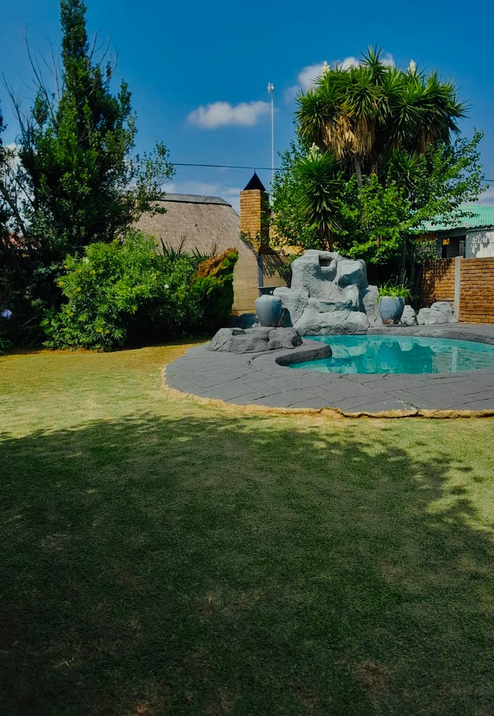 Pumua Guest House - Krugersdorp