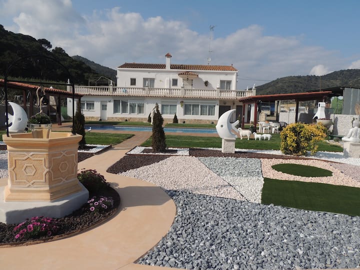 Casa Blanca-apartamento Piscina 2 - Calella