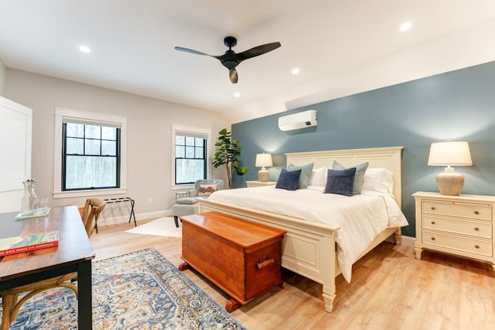 King Bedroom At Thistle Pond - Biddeford, ME