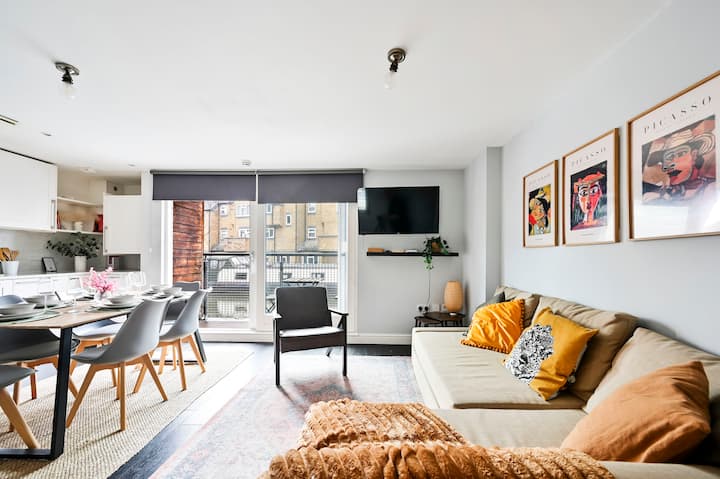 Stylish 2br Getaway | Central Location+fast Wi-fi - London