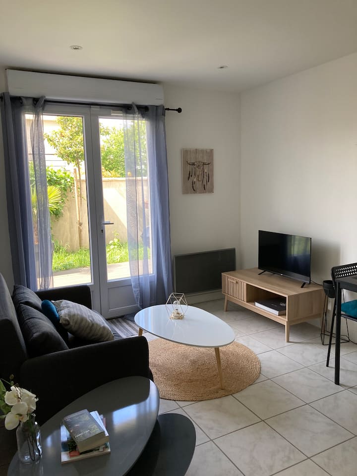 Charmant 2 Pièces, Jardin, 20mn De Paris - ibis Styles Antony Paris Sud