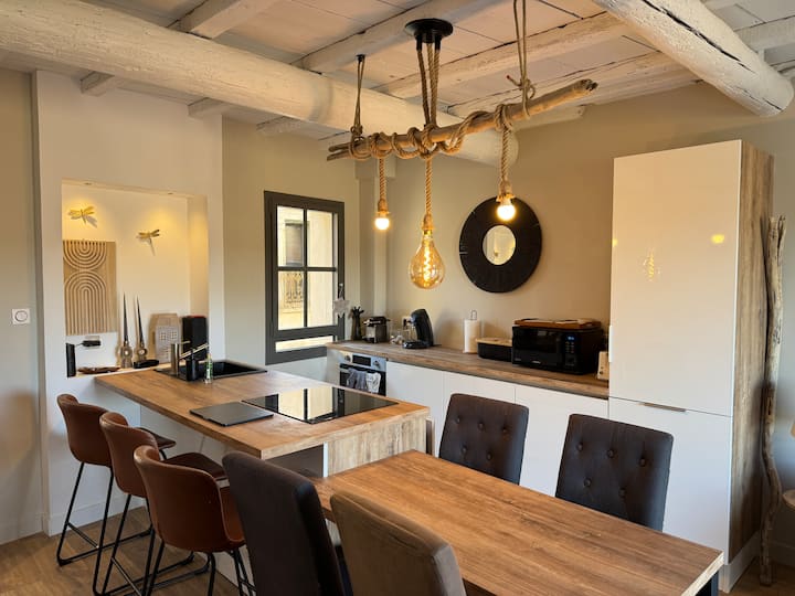 Maison Médiévale, 2 Chambres - Balaruc-le-Vieux