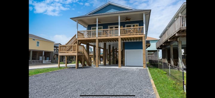 Stunning Beach Front House - Crystal Beach