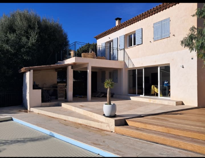 Villa Avec Piscine - Le Lavandou