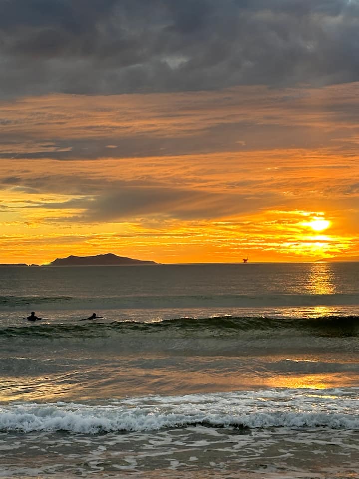 Silverstrand 4br/4ba Beach Stay W/studio & Ev - Oxnard, CA