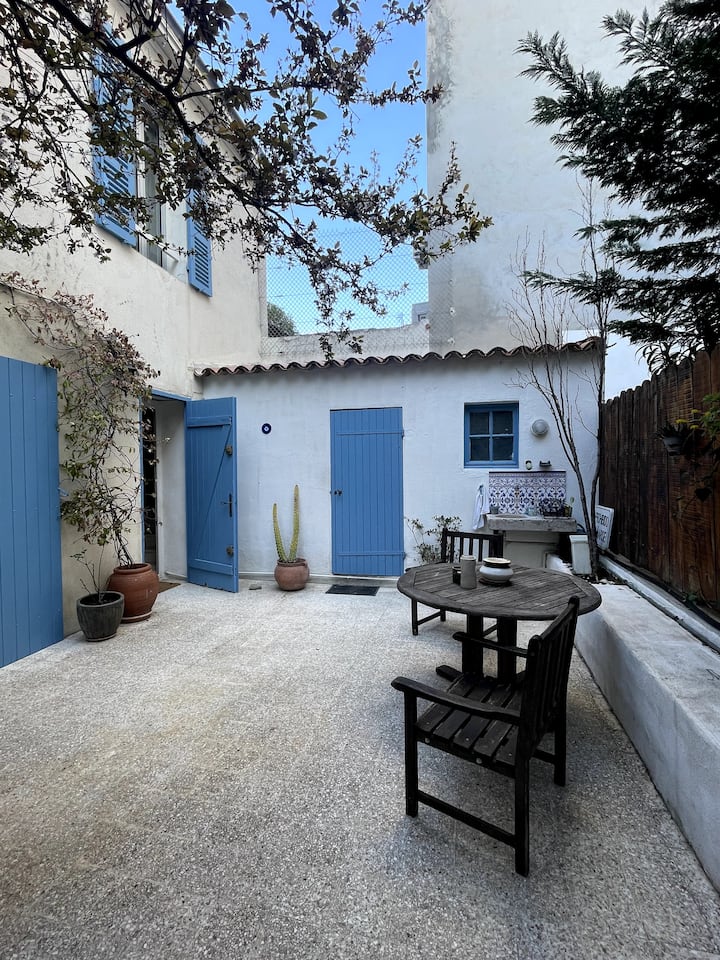 Chambre Dans Une Maison Endoume - Marsella, Francia