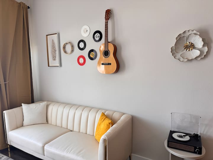 2bd Harmonia Retreat In Hollywood!freeparking&pool - Hollywood, CA