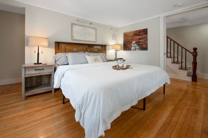 Cozy 2br Getaway With Private Hot Tub - 매사추세츠
