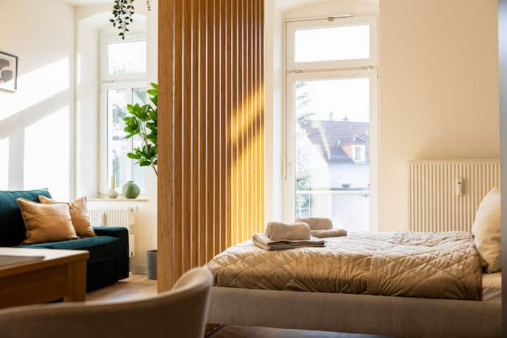 Nora Studio | Central | Tranquil Area | Balcony - Dresde