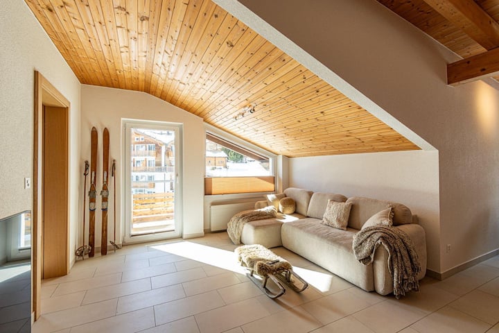 Sunny Top Floor & Stunning View - Saas Fee