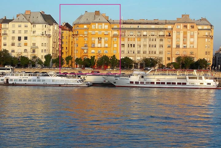 U6_duna Side/center Of Budapest - Budapest